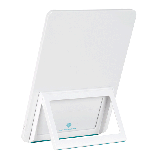 RIKI SKINNY | Lighted Makeup Mirror & Live Stream Device | RIKI LOVES RIKI